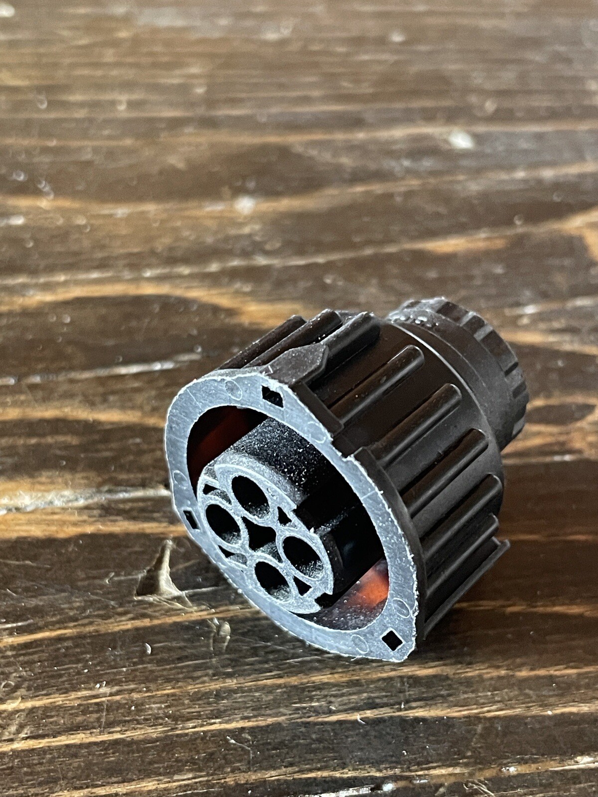 TE 965570 1-967325-1 Automotive Connectors HSG SKT 004P F/H BLK T84201 ...