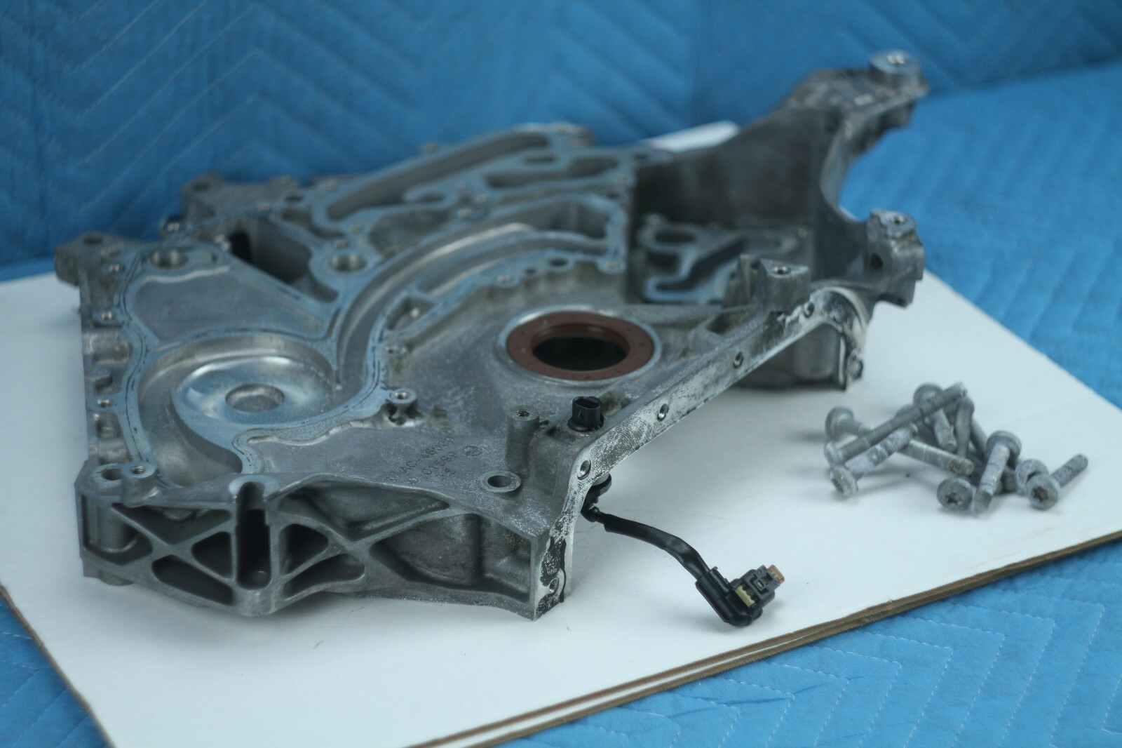 Mercedes 4.6L & 5.5L Engine Front Lower Timing Cover Case 2011-2019 OEM ...