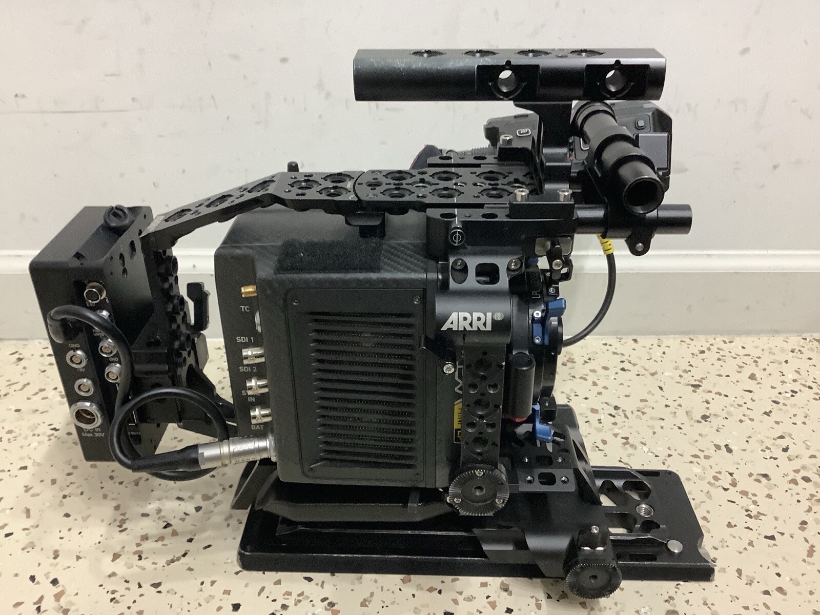 ARRI ALEXA MINI LF KIT WITH FULL CINEMA CAMERA -ENTIRE STUDIO -3X 1TB ...