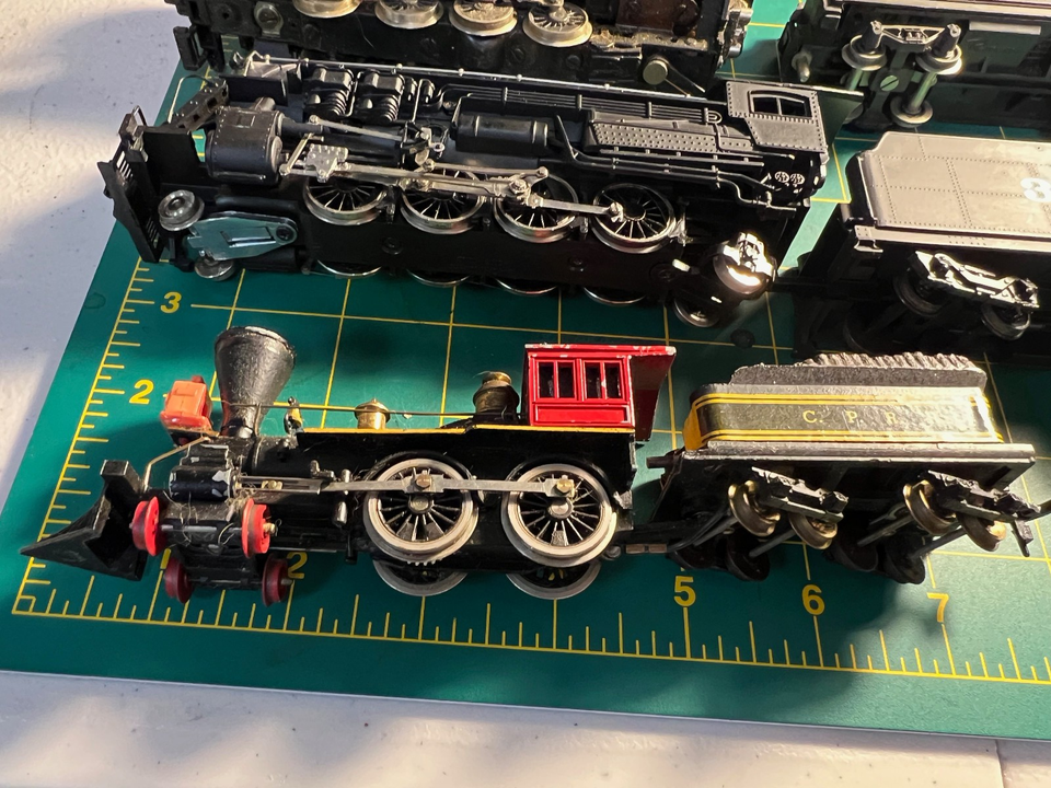 HO STEAM LOCOMOTIVES & Tenders LOT VARIOUS MANUFACTURERS FOR PARTS OR ...