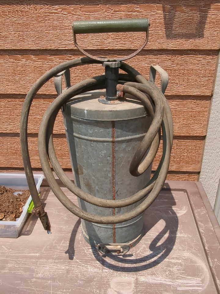 Vtg Underwriters Laboratories 4 Gallon Hand Pump Fire Extinguisher ...