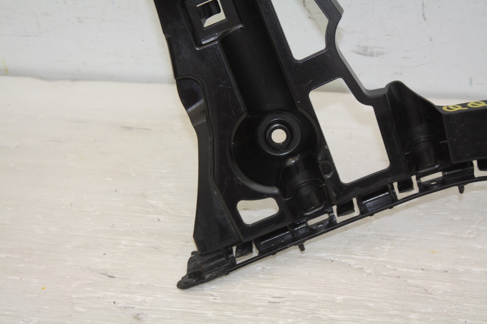 Mercedes C Class W206 Rear Bumper Right Bracket A2068855900 Genuine ...