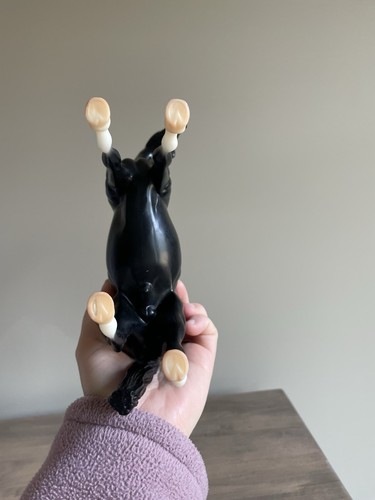 Retired Classic Breyer Horse #935 Black Best in Show Thoroughbred ...