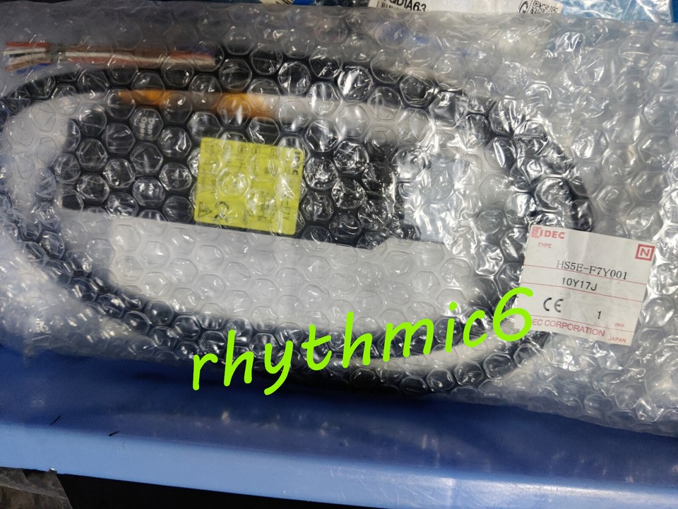 Brand New IDEC HS5E-F7Y001 Electromagnetic safety switches Fast DHL or ...