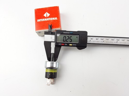 GENUINE INTERNATIONAL NAVISTAR 2021374C1 SWITCH PRESSURE SPCL 64 - 76 ...
