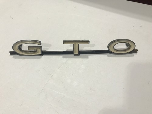 64 65 66 Pontiac GTO Grill Emblem 9775669 | eBay