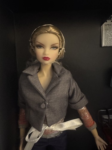 Pretty Calculated Erin Dressed doll Fashion Royalty by Jason Wu ...