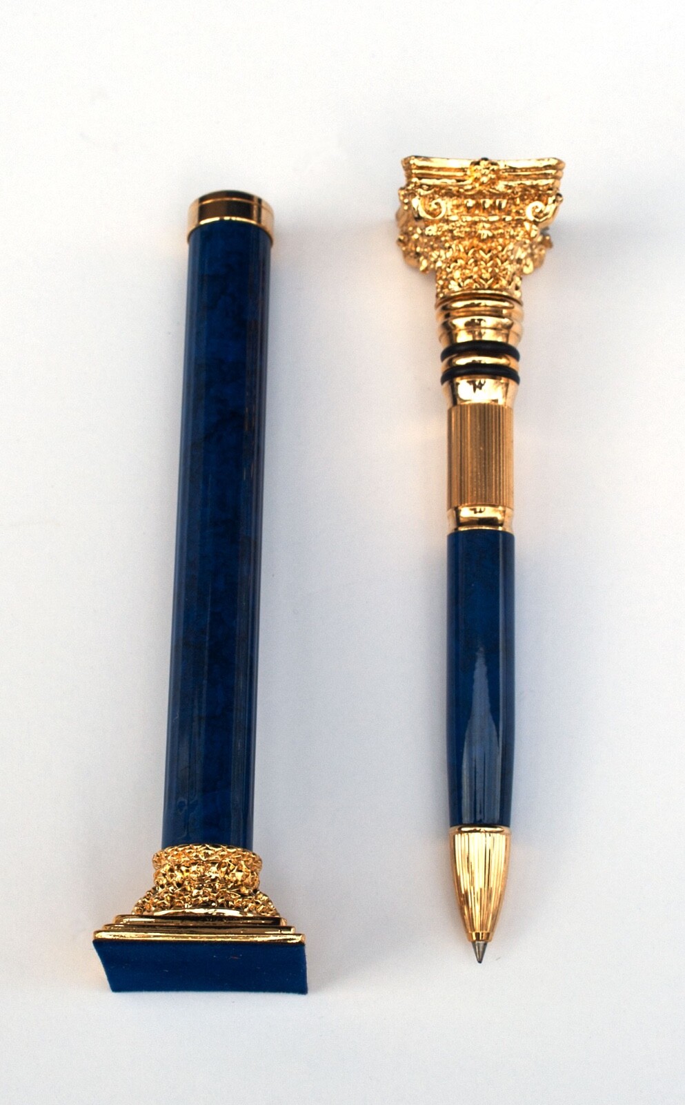 Corinthian Column Pen Lace Lady Architettura standing desk rollerball ...