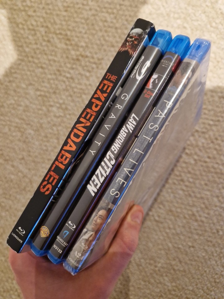 4x Blu-ray bundle (US Import) Past Lives Expendables Gravity Law ...