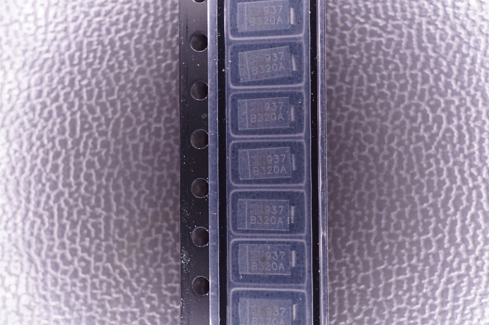 Lot of 15 B320A-13-F Diodes Inc Shottky Diode 20V 3A SMA DO-214AC ...