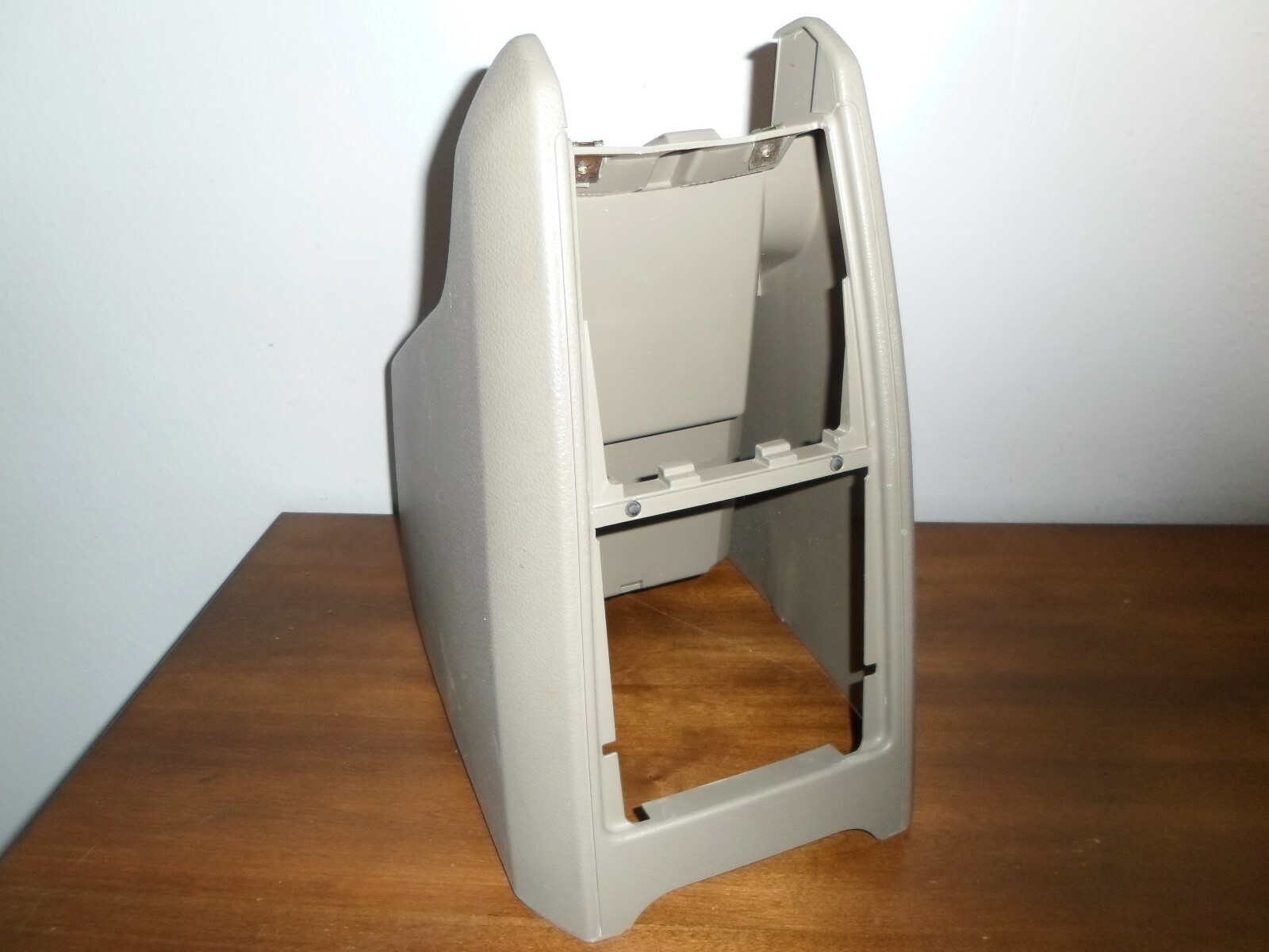 Volvo XC90 - Center Console Upper Frame (Bare) | eBay