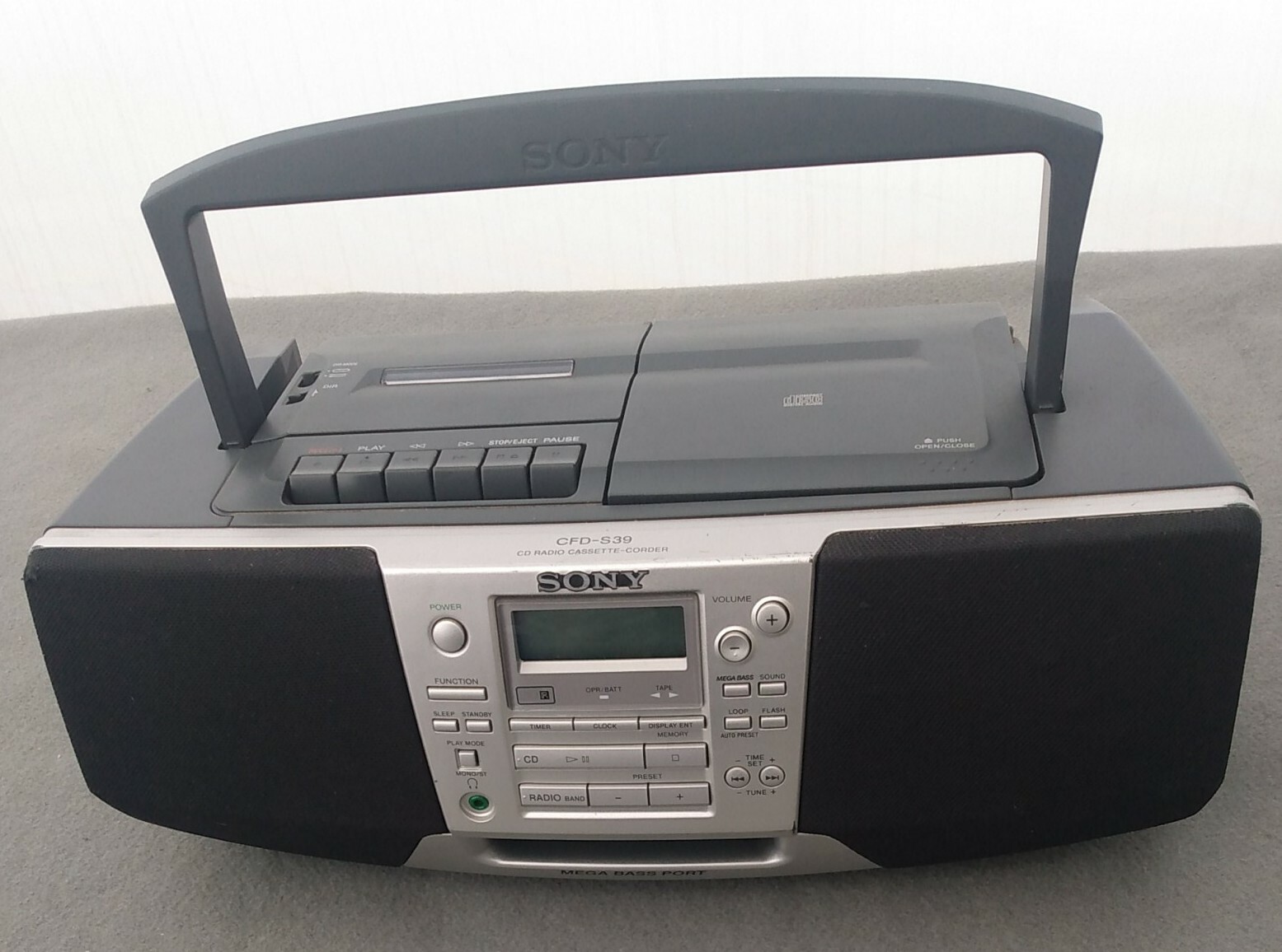 Sony Mega Bass CFD-S39 CD Radio Cassette-Corder Boombox Tested Great ...