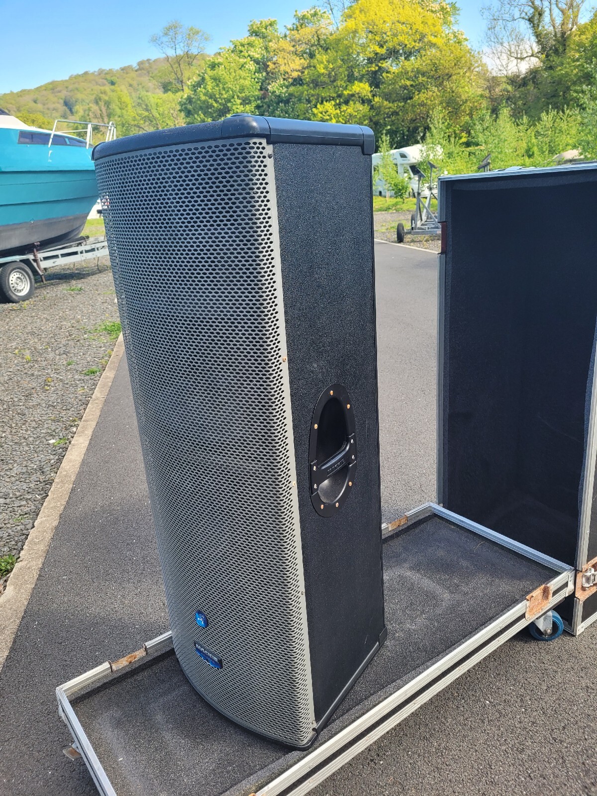 MACKIE SA1232Z SPEAKER with RCF drivers EAW amp modules and Flight Case ...