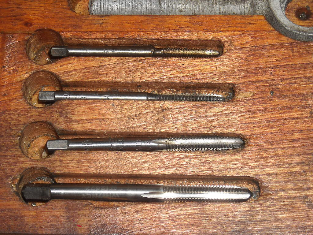 Vintage SNAP ON Tools BLUE POINT Tap and Die Set TD 2500 Complete WOOD ...