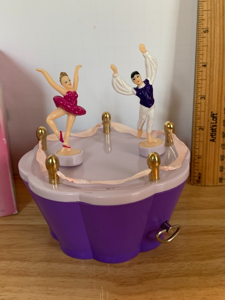 Vintage 2004 Schilling Ballet Dancers Musical Wind-up stage Magnetic | eBay