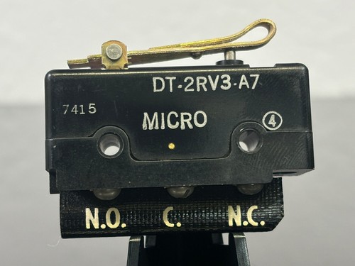 Basic Micro Switch DT-2R-A7 MS25008-1 10Amp 125/250V Surplus New Old ...