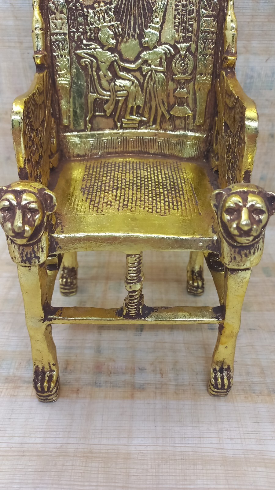 ANCIENT THRONE CHAIR OF PHARAONIC KING TUTANKHAMUN FROM EGYPTIAN ...