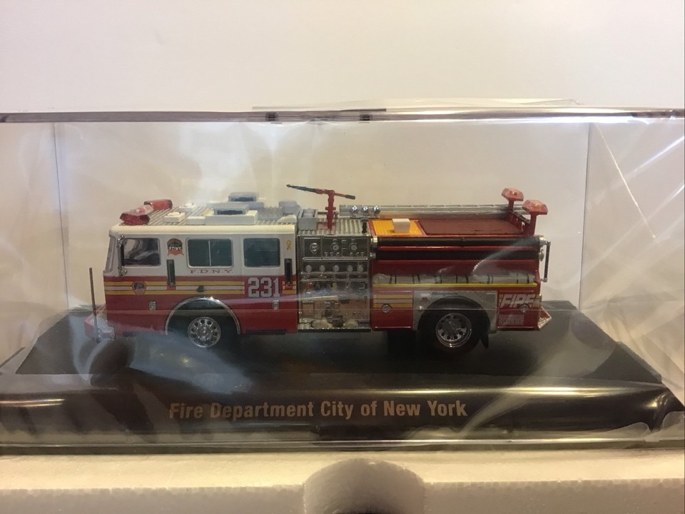 #12835 Code 3, FDNY Seagrave Pumper E231, COA #411 Of 3000, NEVER ...