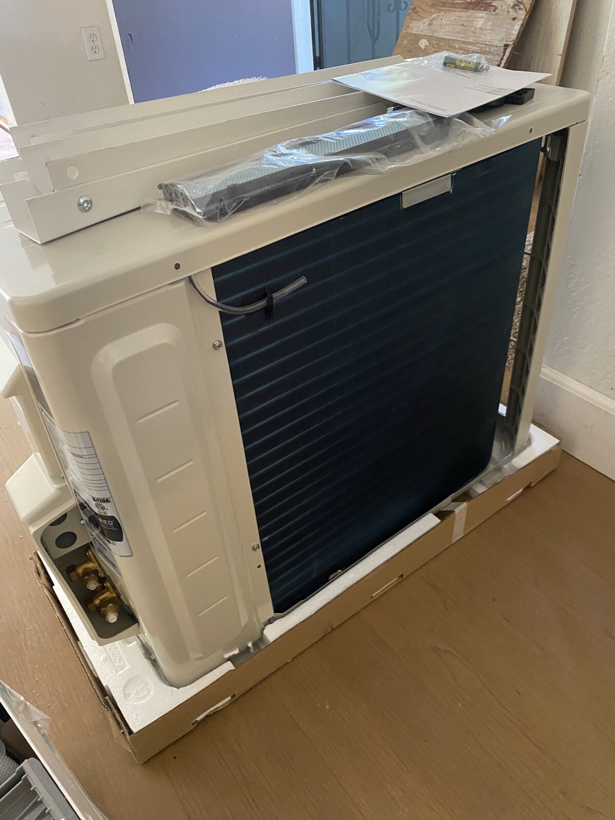 Daikin FTX12NMVJU/RX12NMVJU 1-Ton Wall Mounted 12,000BTU Heat Pump ...