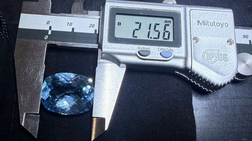 Natural Fine Swiss Blue Topaz - Cushion Cut - AAA - 32 Carats | eBay