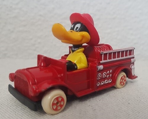 ERTL LOONEY TUNES WB DAFFY DUCK CAMION POMPIER FIRE TRUCK DIECAST METAL ...