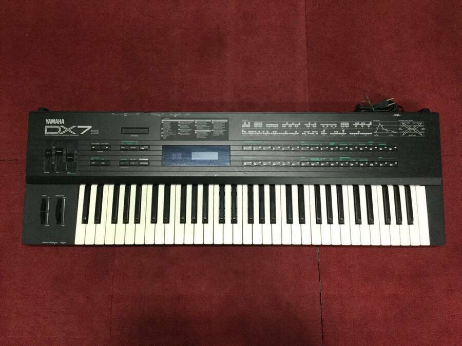 Yamaha DX7s FM Digital Programmable Algorithm Synthesizer keyboard Used ...