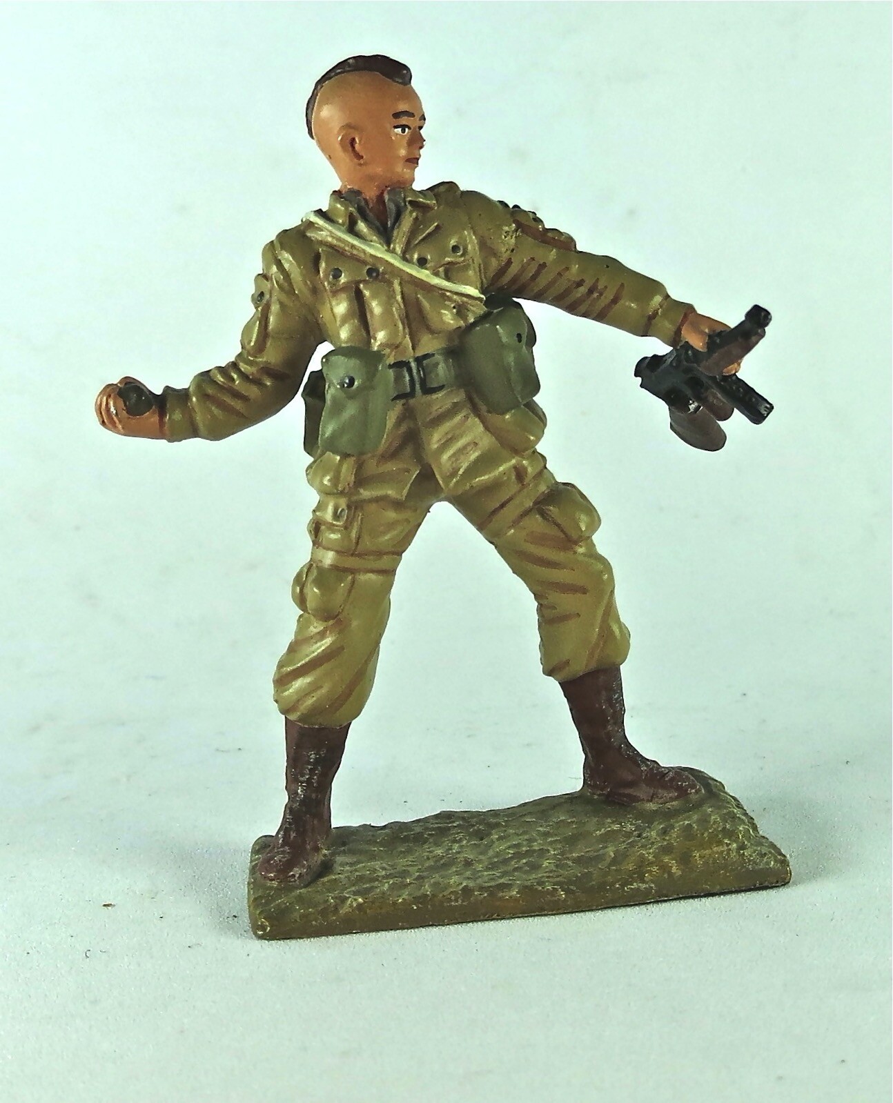 Corgi, WW2, 101st Paratrooper, Mohawk & Machine gun & Grenade Two of ...