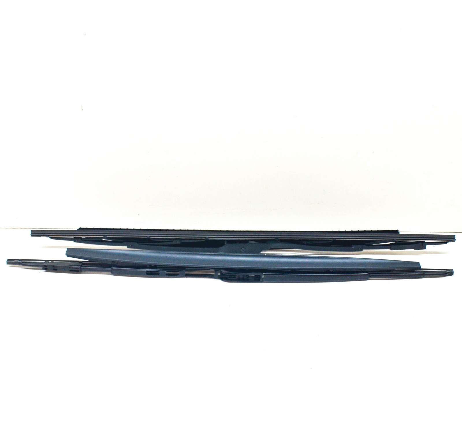 BMW 7 E65 E66 Front Windshield Wiper Blade Set 61610442837 0442837 New ...