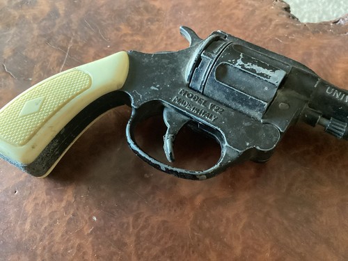 Vintage Volcanic 22 Model V12 Uniwerk Italy Toy Cap Gun | eBay