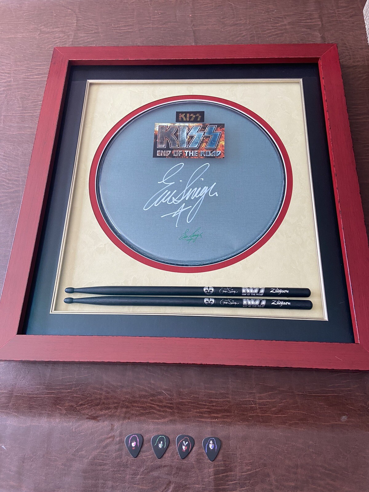 KISS Drummer Eric Singer Signed Drumhead w Sticks 25.5x23.5 End of the ...