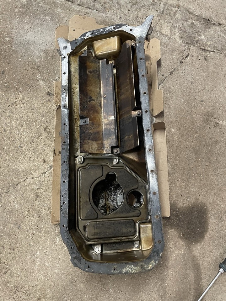 BMW E24 E34 M30 M30B35 3.5L ENGINE MOTOR OIL PAN SUMP 11131708345 | eBay