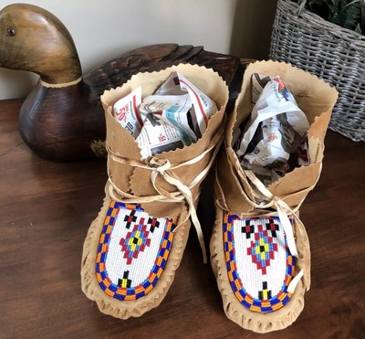 Vintage Pair Of First Nations Beaded Moccasins /Mukluks 7” Tall X 10.5 ...