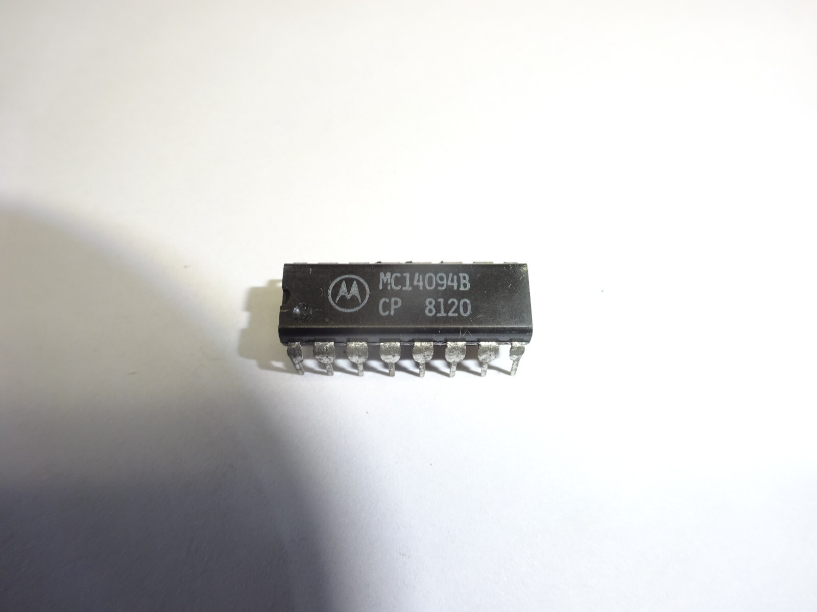 MC14094B Shift Register 1 Element 8 Bit 3 State Output, DIL DIP | eBay