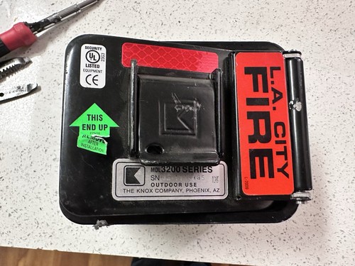 OPEN Box Knox Box 3200 Security Key Lock Box -keyed for Los Angeles ...