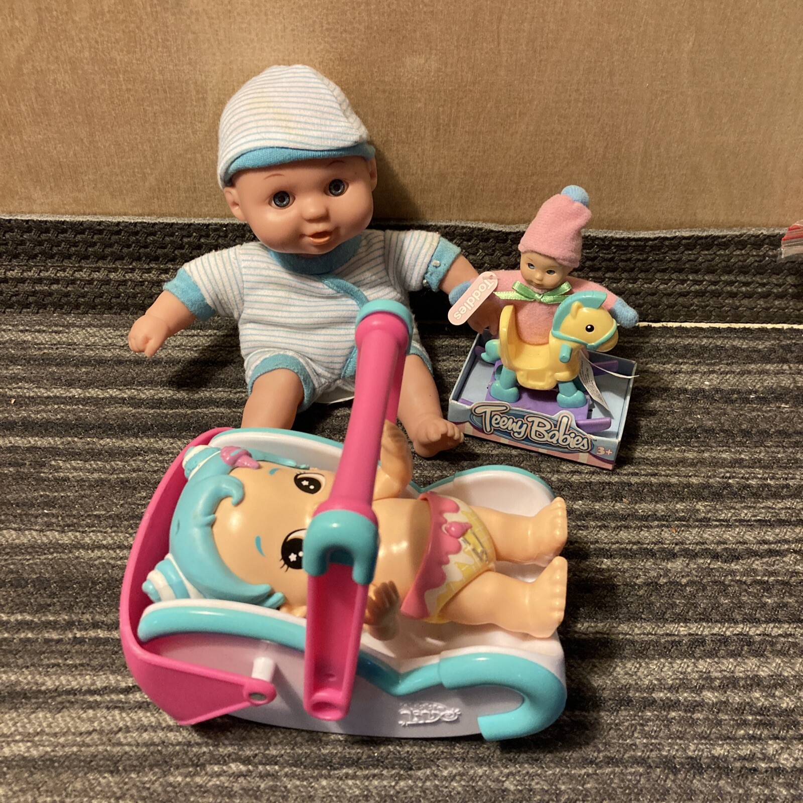 Little Live Bizzy Bubs Doll W/Carrier & Gi-Go Doll & Teeny Babies. Set ...