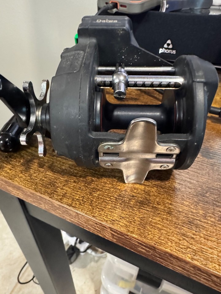 Daiwa Sealine great lakes 47LC fishing reel high speed w/ line counter ...