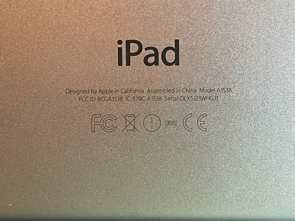 Pair APPLE iPAD MINI Model A1538 Silver & A1432 Rose Gold Power On No ...