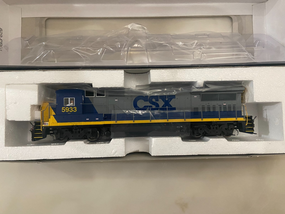 NIB HO Atlas Master 9007 CSX Transportation GE Dash 8-40B #5933 | eBay
