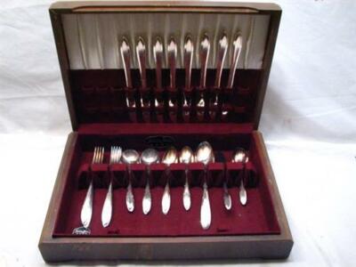 Set Nobility Silver Plate Silverplate Reverie Flatware 36pcs Service 8 ...