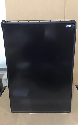 Norcold 3.3 CF Free Standing Marine Refrigerator DE105 ( Damaged / Out ...
