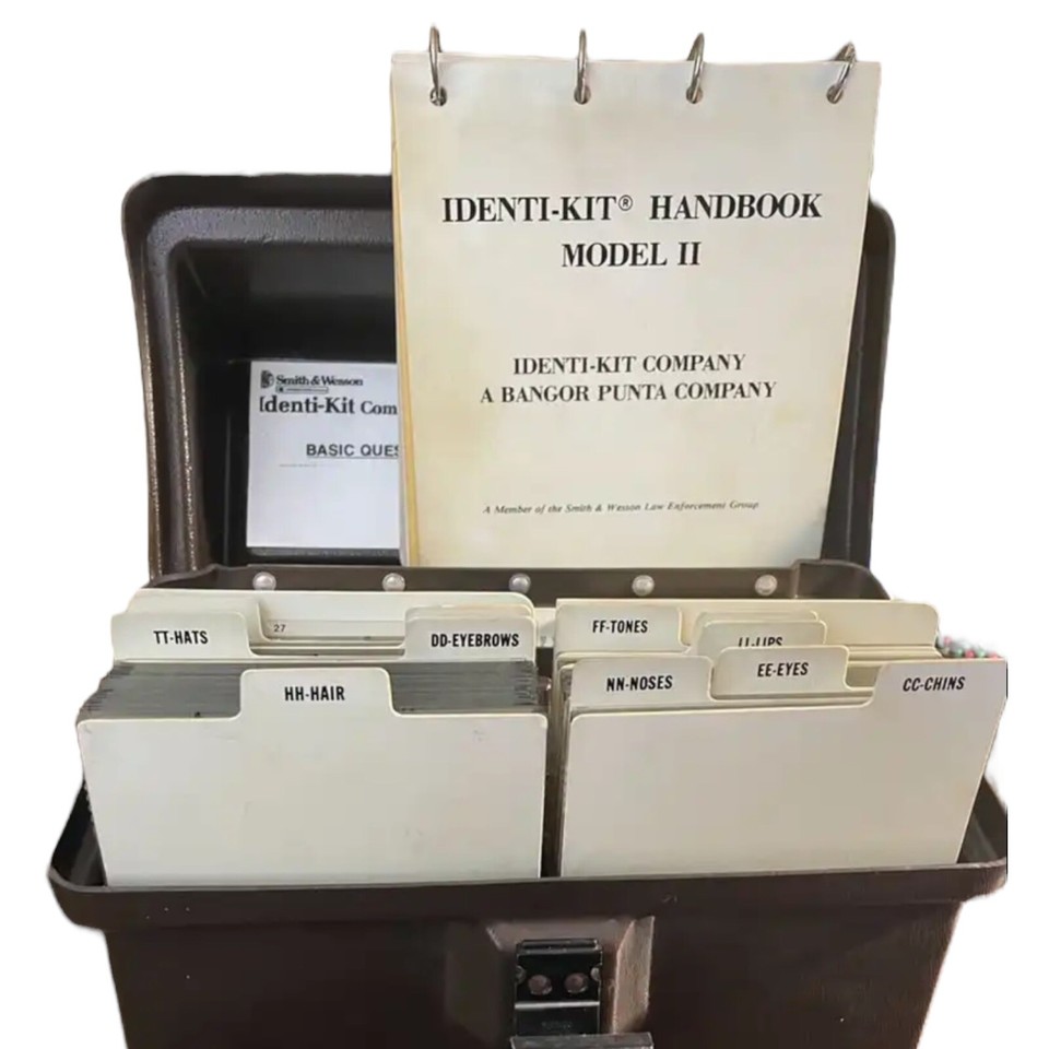 Smith & Wesson Identi-Kit Model II Plastic Case Display Unit Slides ...