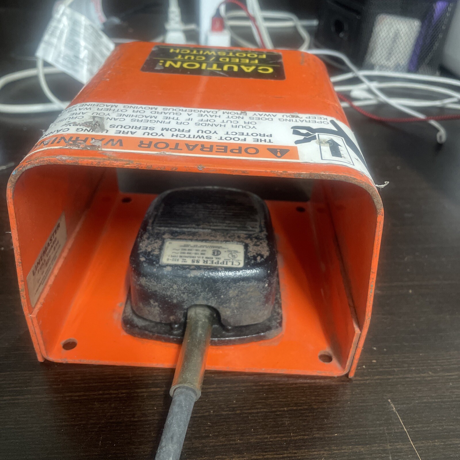 Clipper 88 Foot Switch LINEMASTER Full Guard 522-B14 | eBay