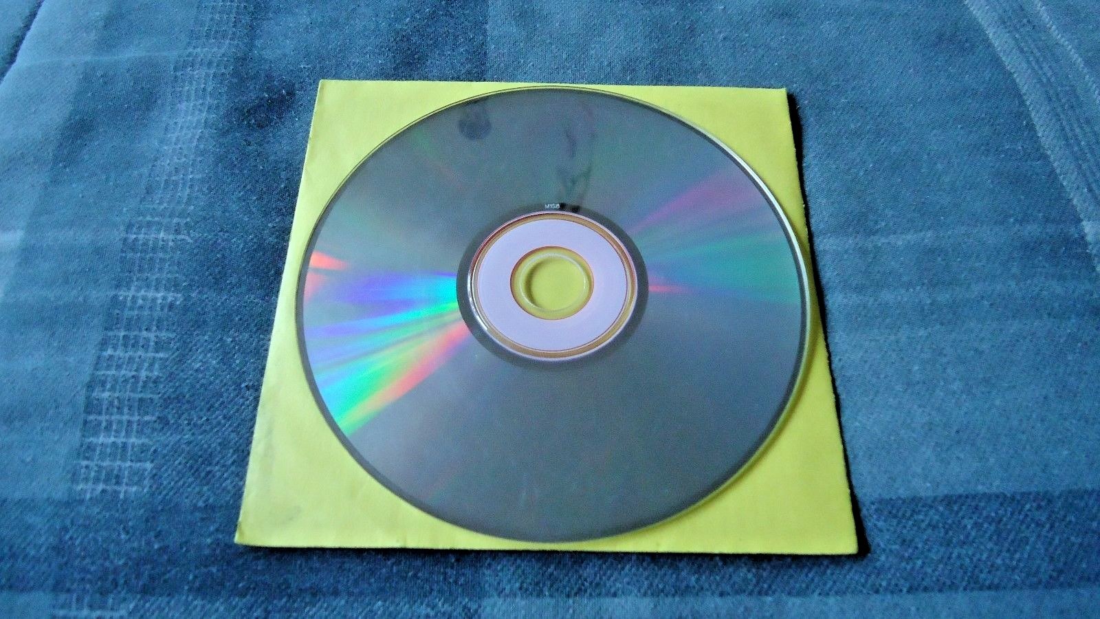 Totally Hits 2005 by Various Artists CD May-2005 Warner Music Group BMG ...