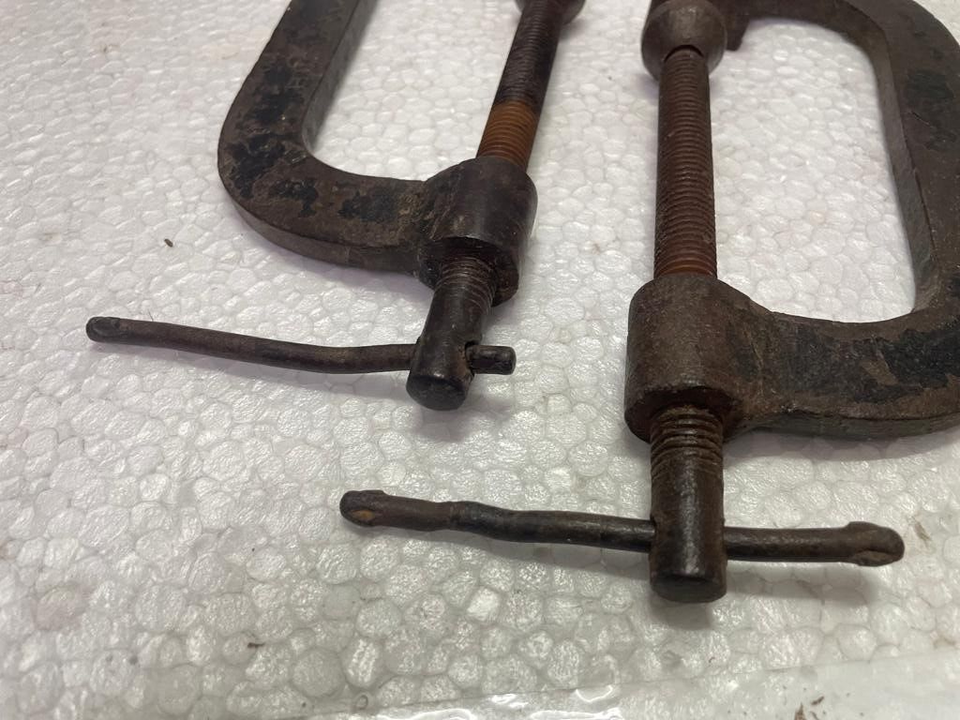OLD VINTAGE RARE HANDMADE 2 PC RUSTIC SOLID IRON MULTIPURPOSE CLAMP FIX ...