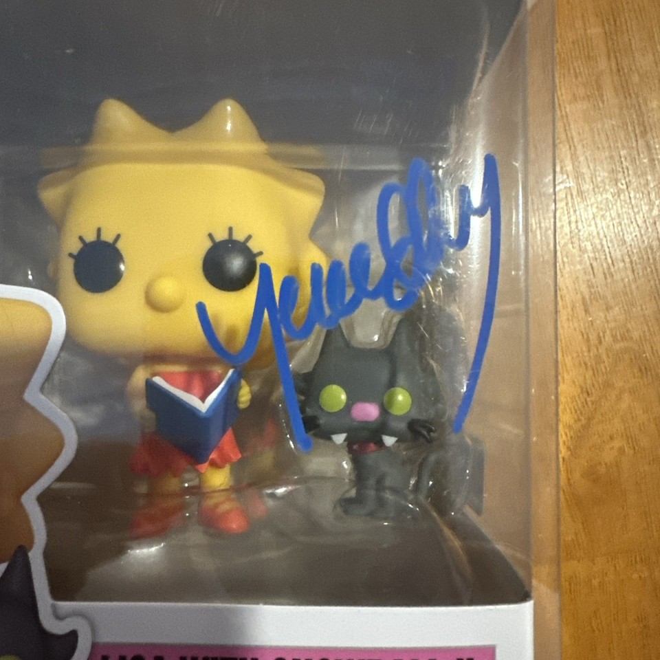 Yeardley Smith Signed The Simpsons Lisa with Snowball - Funko #1740 w ...
