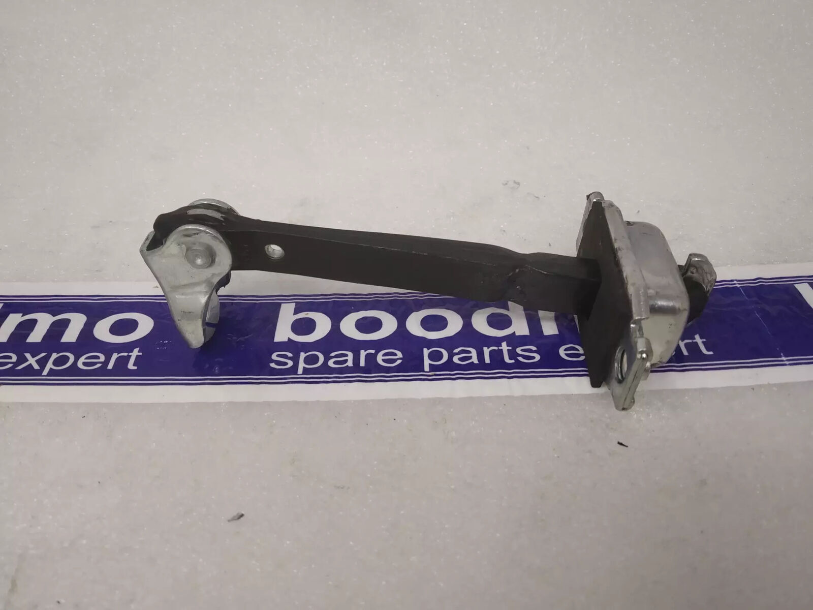 Check Arm for MAHINDRA KUV 100 KUV 100 KUV 100 F/L - 0103BAZ00401N ...