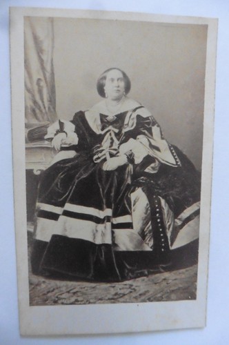 Photo CDV de la reine Isabelle II d'Espagne par Tournier Paris - Reina ...