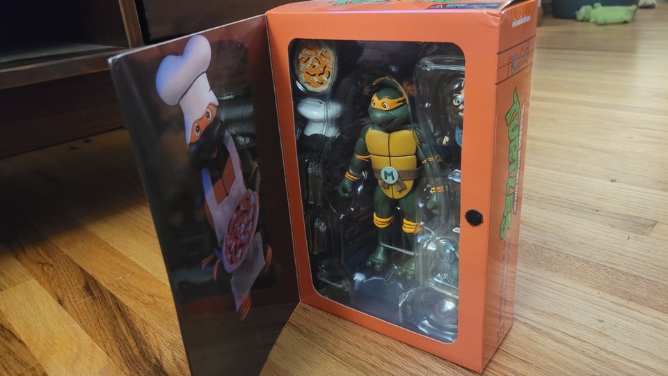 NECA TMNT PIZZA CLUB MICHELANGELO IS A PARTY DUDE ORANGE BOX BRAND NEW ...