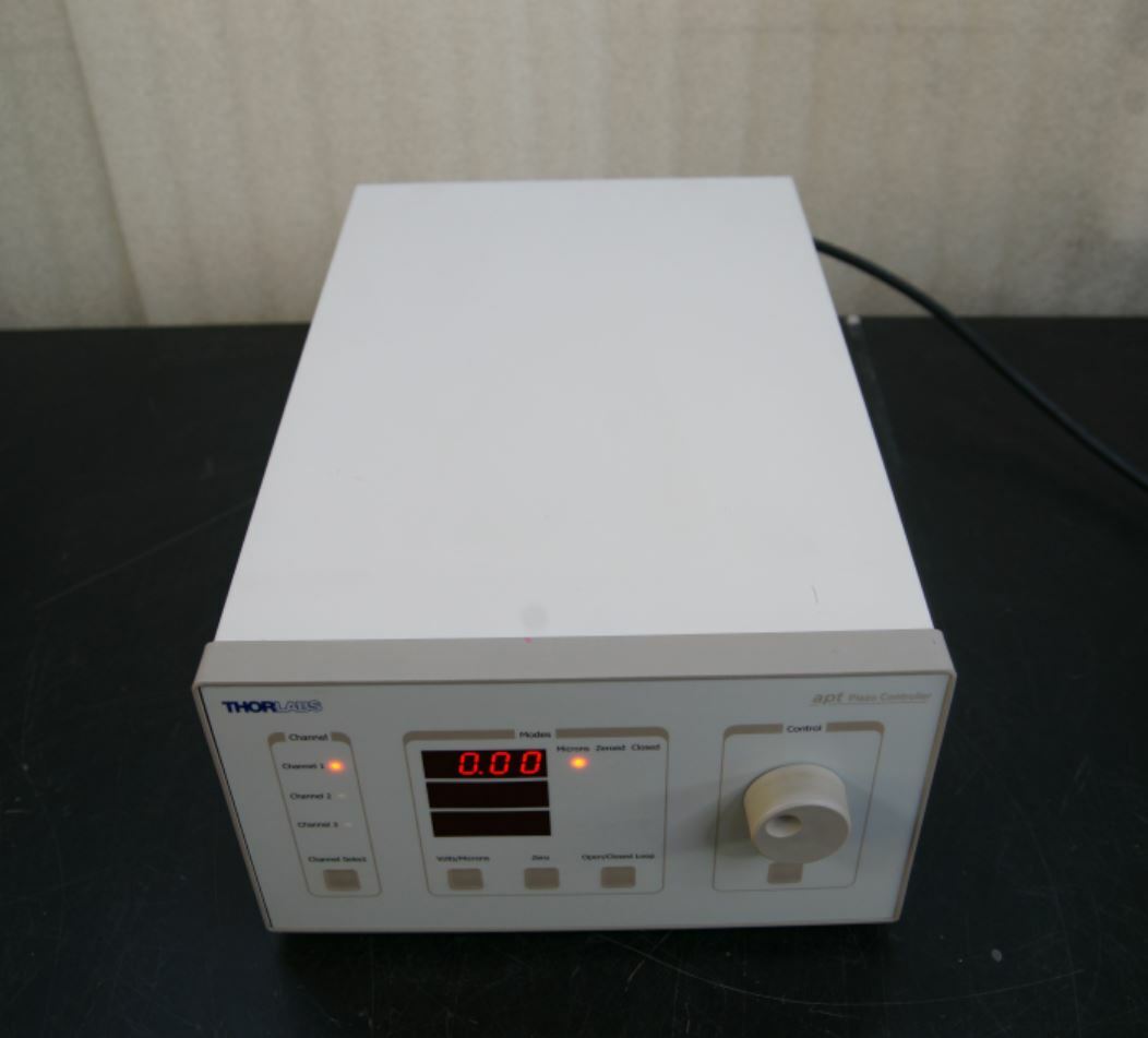 THORLABS Benchtop Piezo Contorller BPC303 | eBay