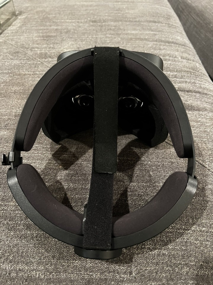 Oculus Rift S PC-Powered VR Gaming Headset ONLY 815820020387 | eBay